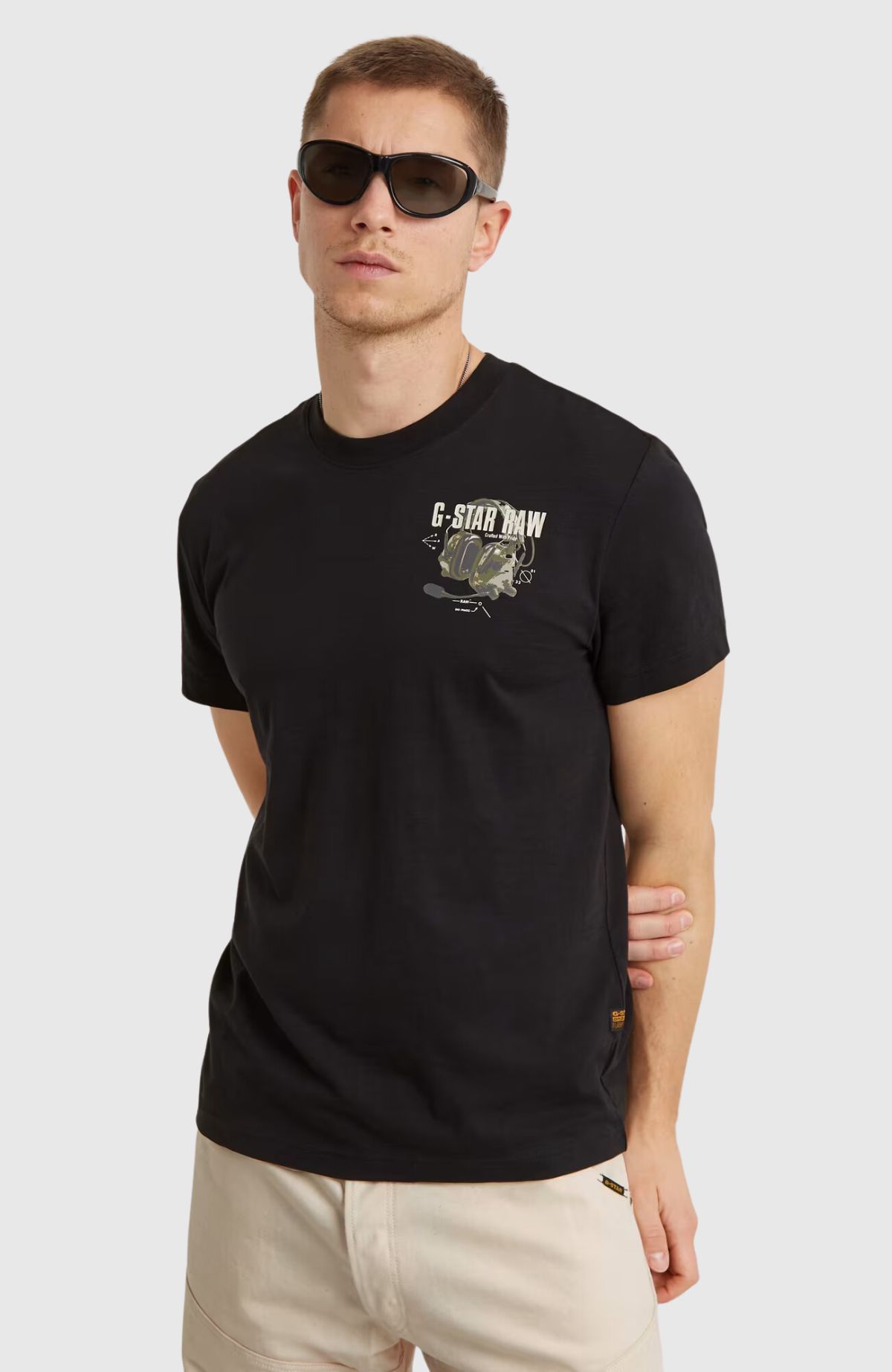 headphones back gr r t